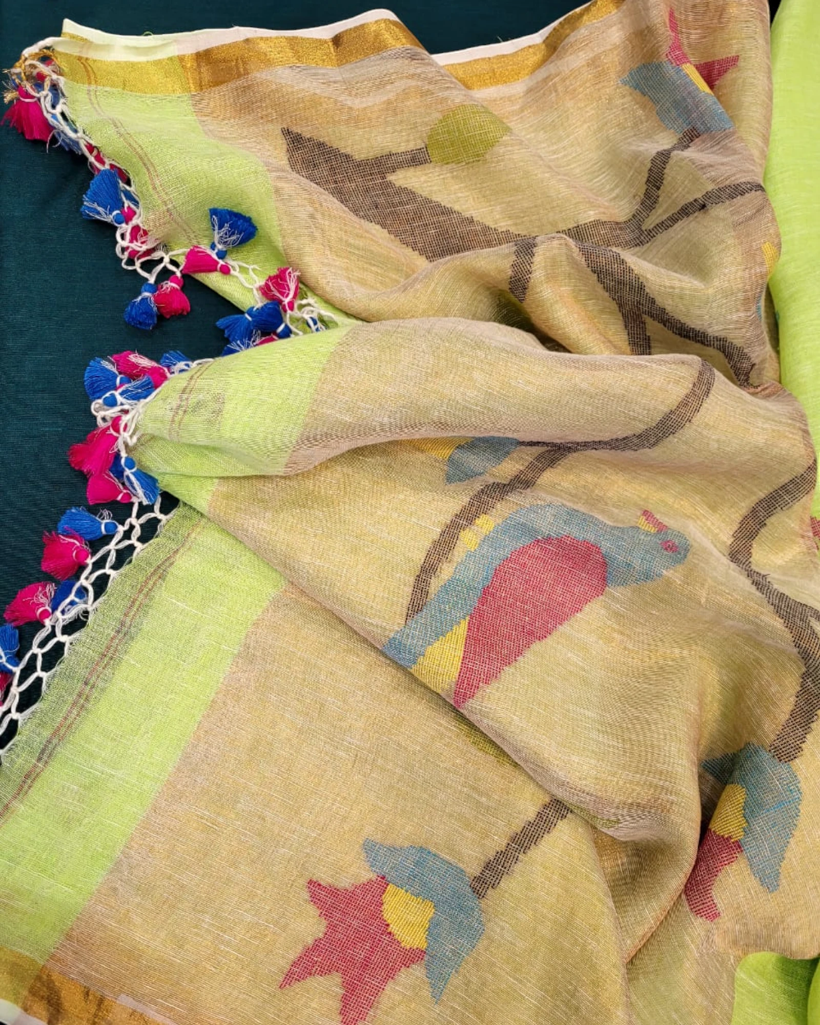 Green Mayuri Linen Saree – Nisarga sarees